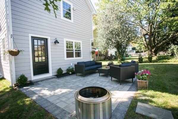 6 Best Backyard Landscaping Loans To Finance Your Next Project | RenoFi